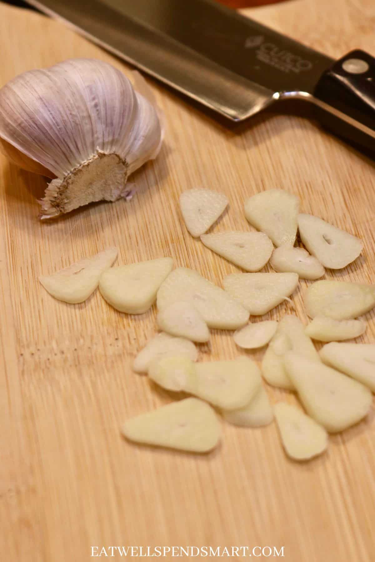 How to slice garlic: simple cooking tutorial - Eat Well Spend Smart